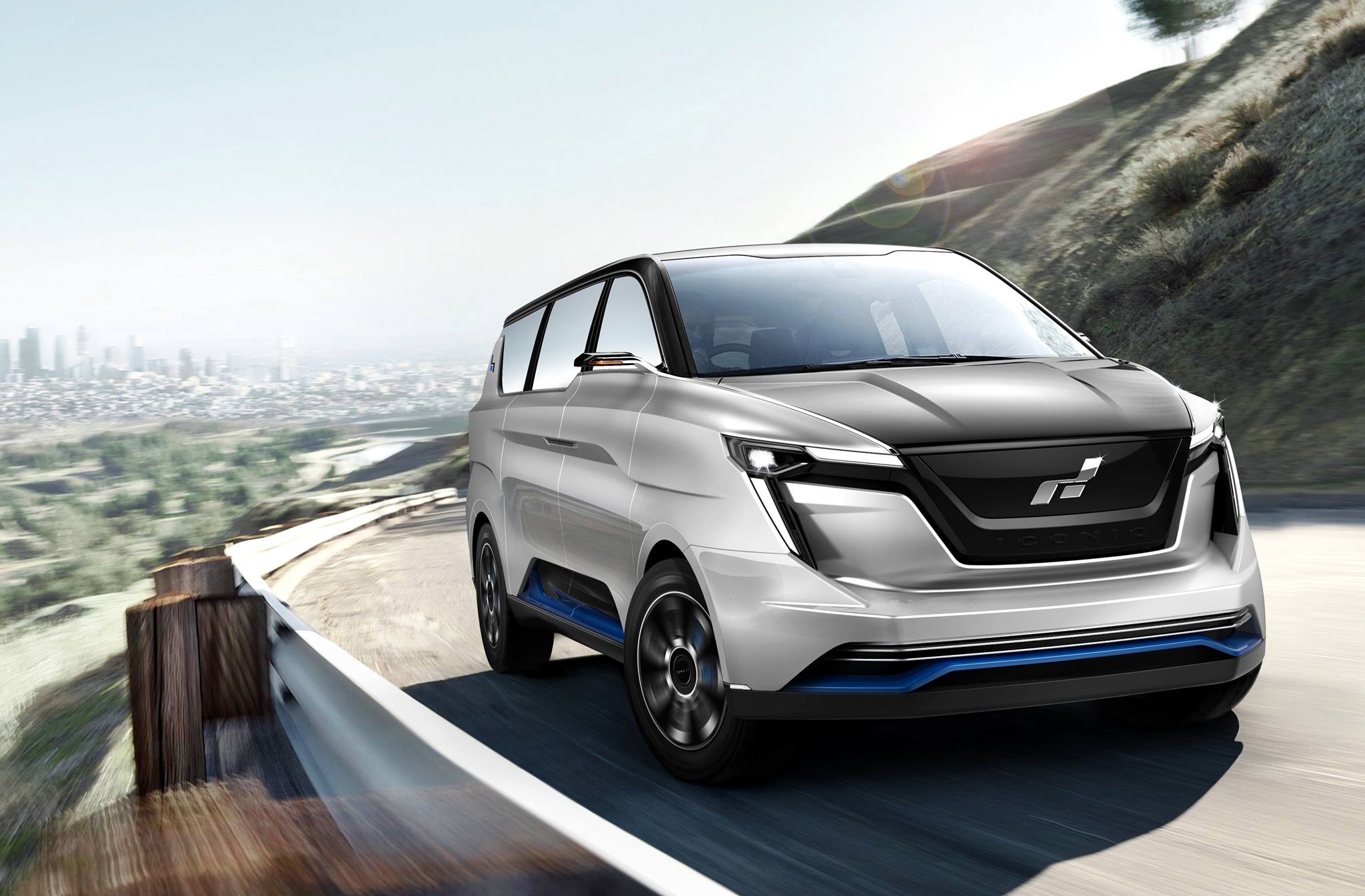 Iconiq Motors presenteert Seven | 7 zitplaatsen | taxi | transportbedrijven