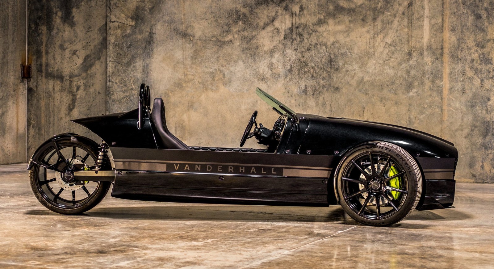 Tien elektrische auto's om deze zomer mee te toeren - AutoRAI.nl