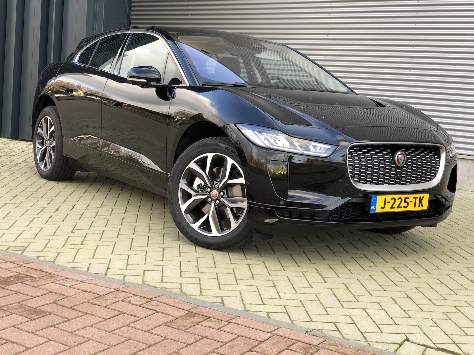 Autotest - Jaguar I-Pace EV320 (2020) - De goedkopere Jaguar I-Pace
