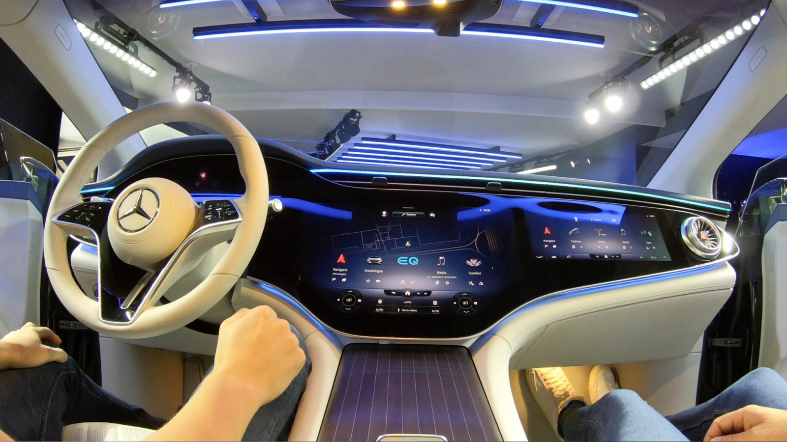 Eerste indruk Hyperscreen van Mercedes-Benz EQS (2021)