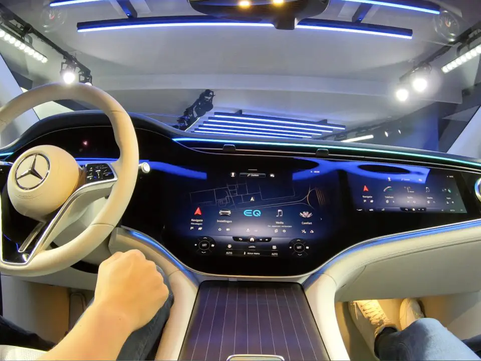 Eerste indruk Hyperscreen van Mercedes-Benz EQS (2021)